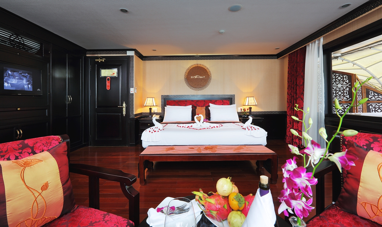 Starlight Cruiser - Cabin is one of the highlight big. - Starlight